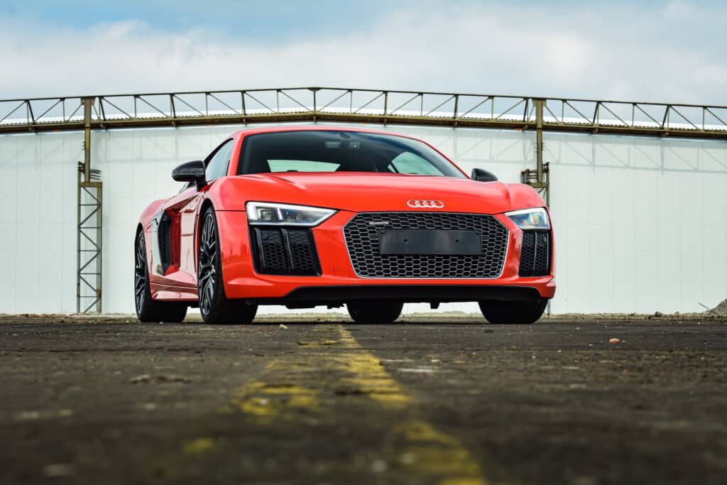 Audi R8 V10 Red Dynamite auction - Piston Addict